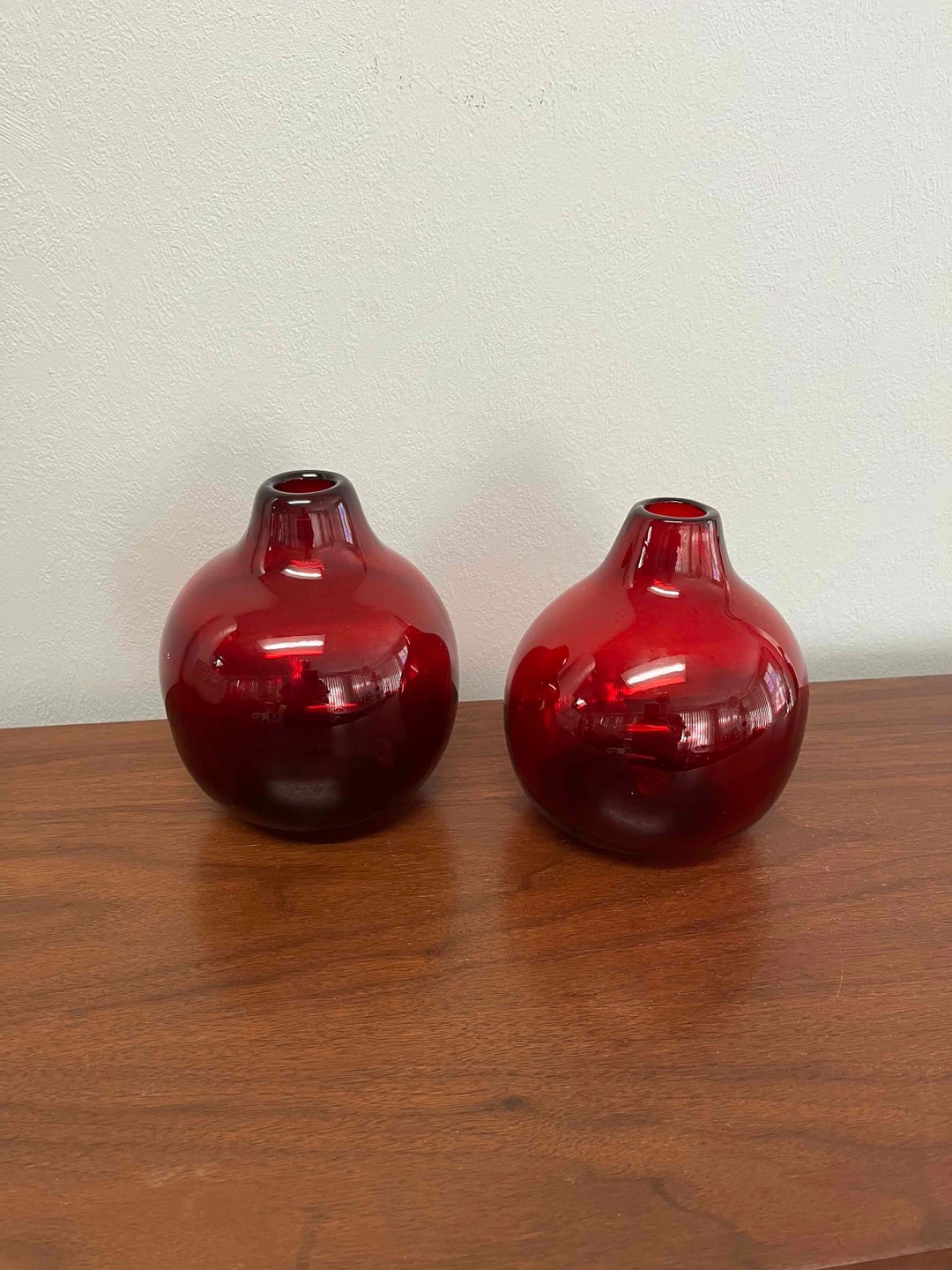 Pair of Vintage Ruby Red Squat Bud Vases - Blenko? - Etsy