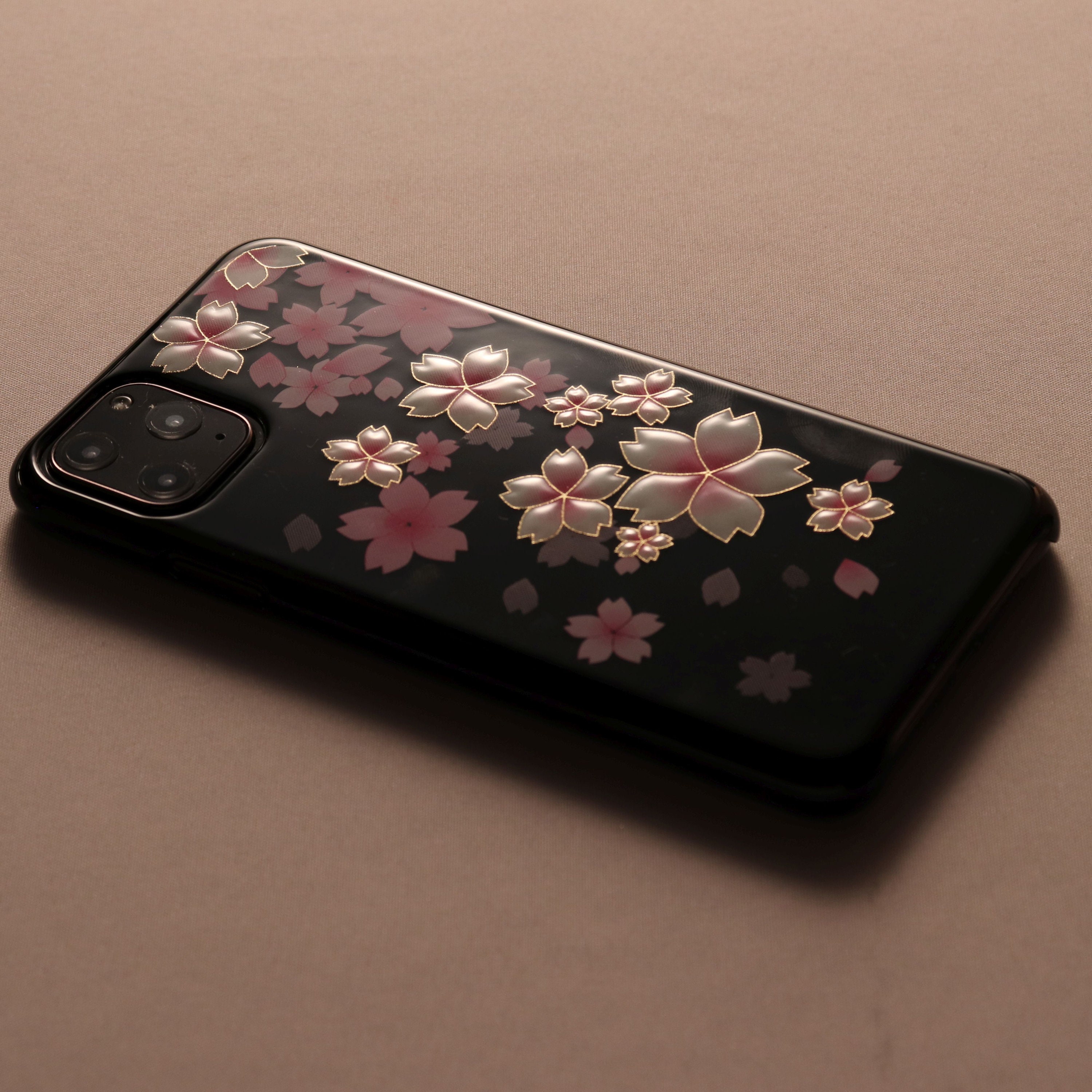 IPhone 11 Pro Max Cover Japan Traditional Crafts "maki-e" Lacquer ...