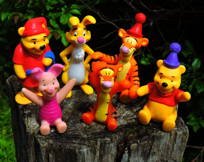 Winne the Pooh & Friends Miniature Figurine Disney PVC Miniatures ...