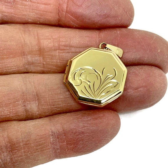 Photo locket gold pendant, octagonal photo locket, Fl… - Gem