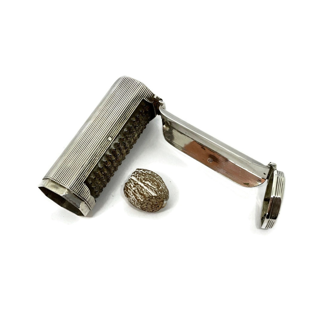 Dutch Silver Nutmeg Grater, Octagonal Cylindrical Form, Ribbed Along ...
