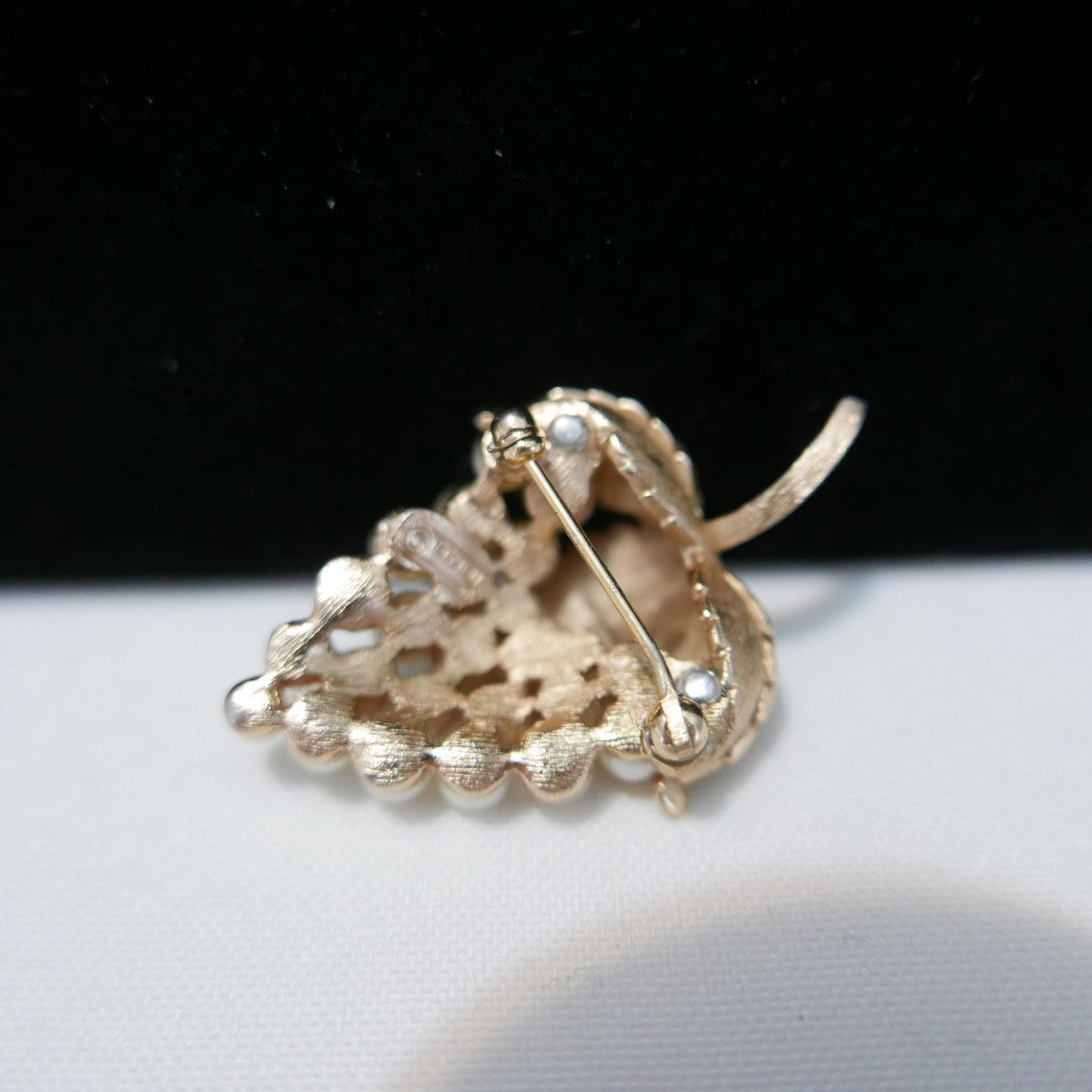 Signed Crown Trifari Grape Cluster Brooch Pin Faux Pearl - Etsy