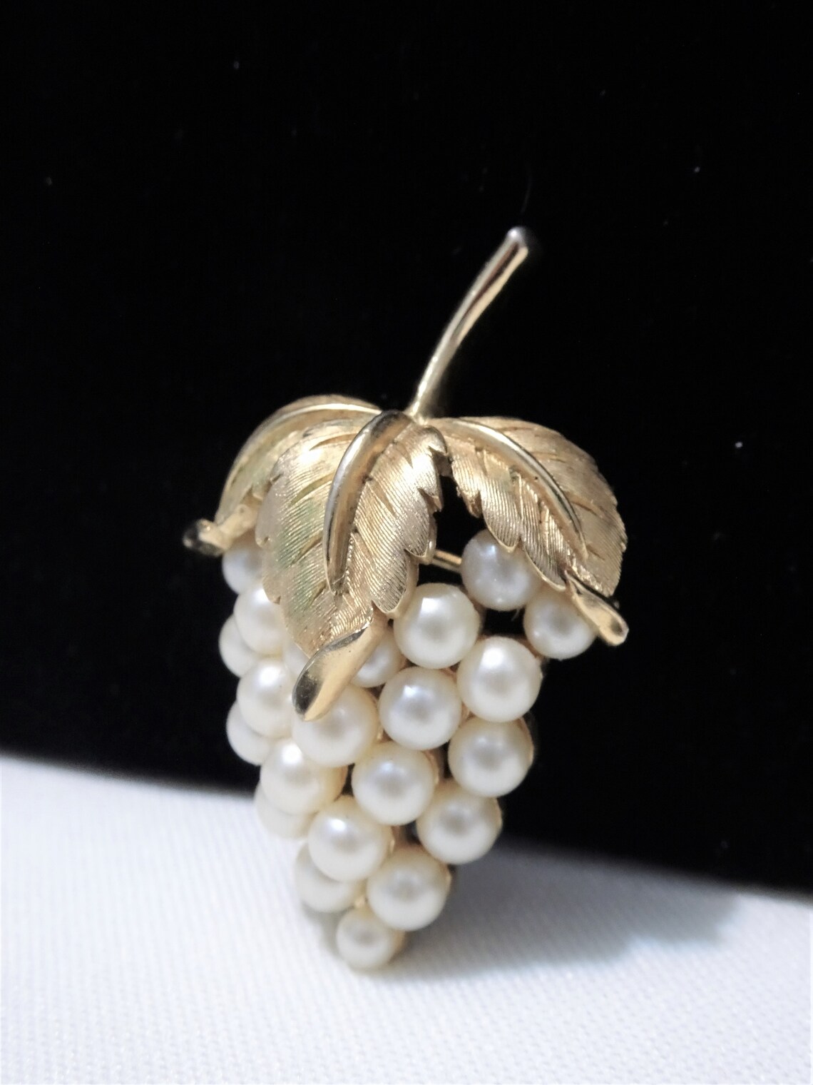 Signed Crown Trifari Grape Cluster Brooch Pin Faux Pearl - Etsy