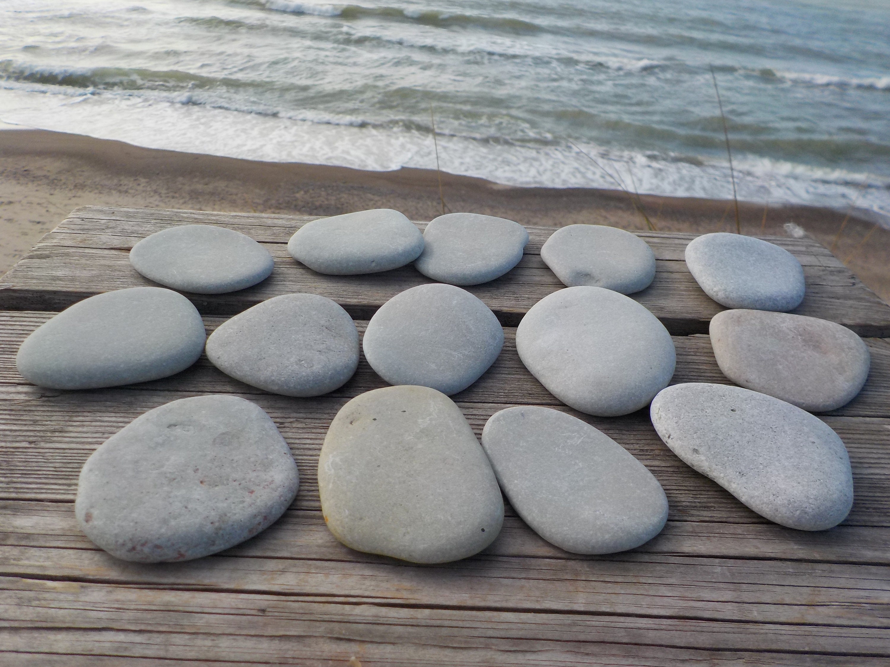 Craft stones-Set of 7 FLAT Pebbles Size 2.4-2.75/60-70 | Etsy