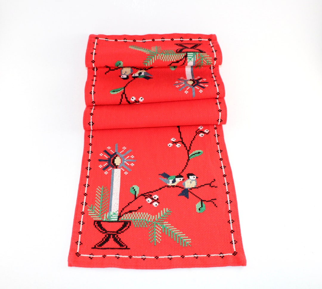 Danish Beautiful Vintage Christmas Embroidered Table Runner Made in ...
