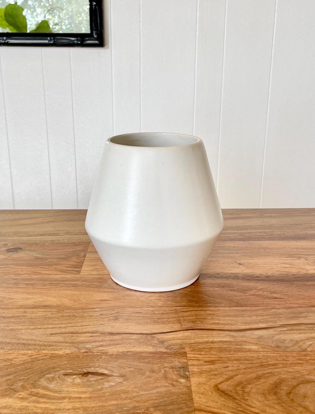 Vintage Bauer Pottery Tracy Irwin White Matte Glaze Modernist Vase - Etsy