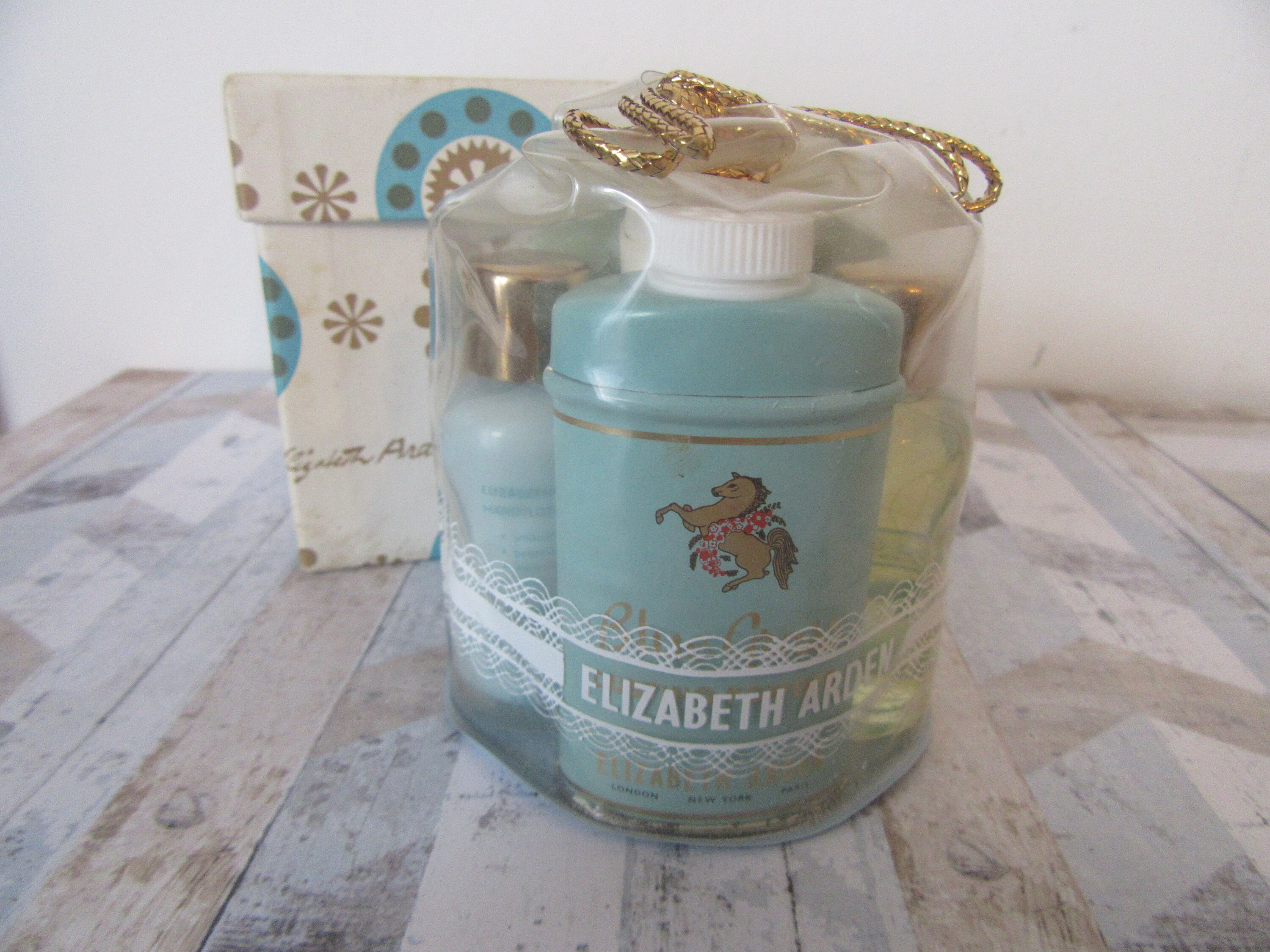 Vintage Collection Yardley, Elizabeth Arden,june Saville. Blue Grass ...