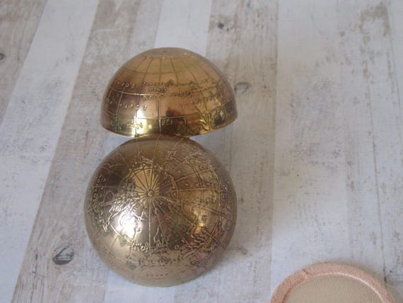 Vintage Pygmalion gold-tone Map of the World Globe co… - Gem