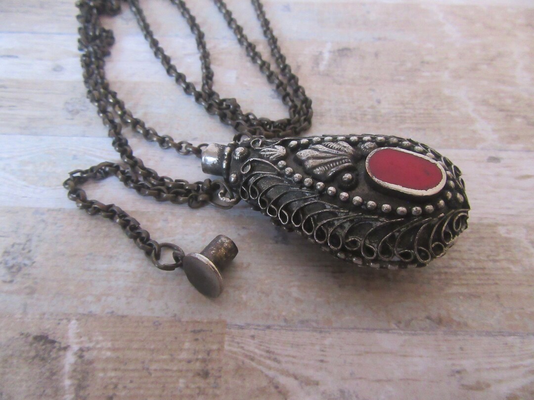 Vintage Metal Scent Bottle Pendant. Red Enamel Decoration. Morrocan ...