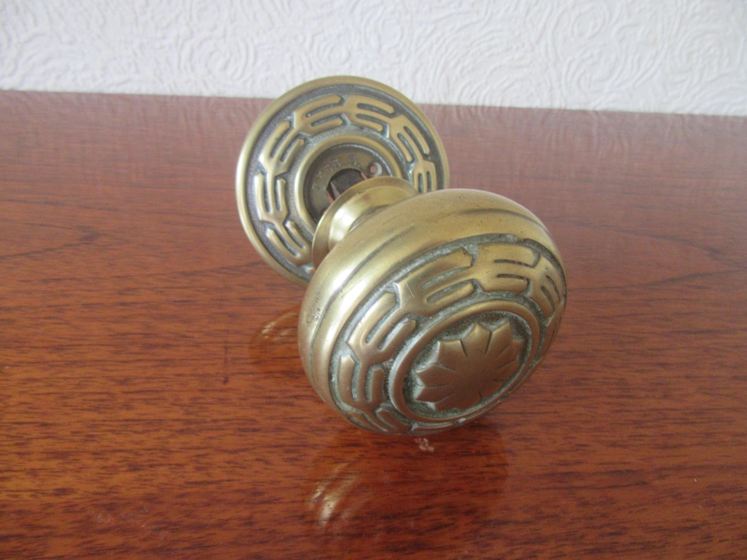 Antique Late 1800s Large Solid Brass Centre Door Knob With Back Plate.. Central Door Pull. T.P&S ...