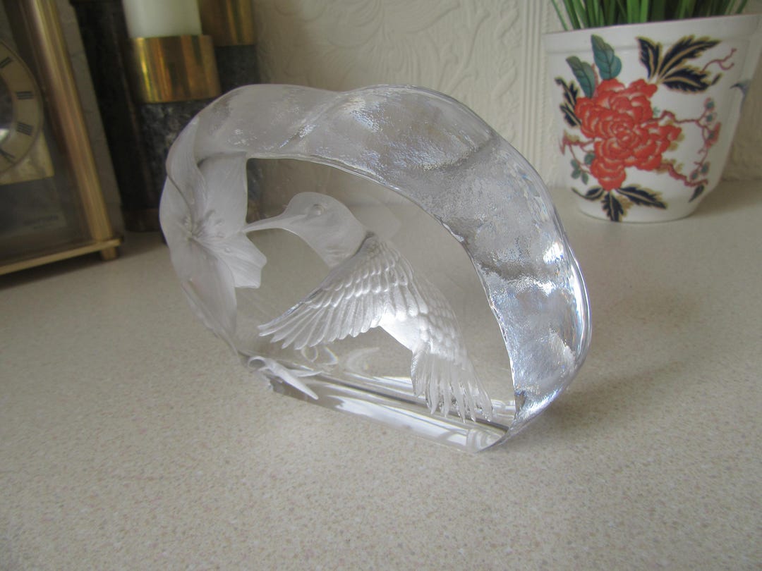 Paperweight. Dartington Crystal Hummingbird Sculpture, Capredoni Signed ...