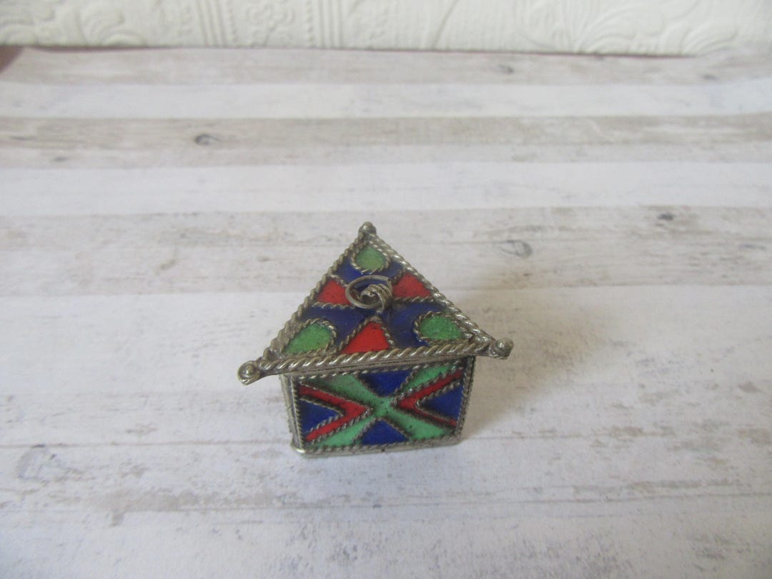 Vintage Silver-tone and Enamel Triangle Pill Box. Attached Top Ring on ...