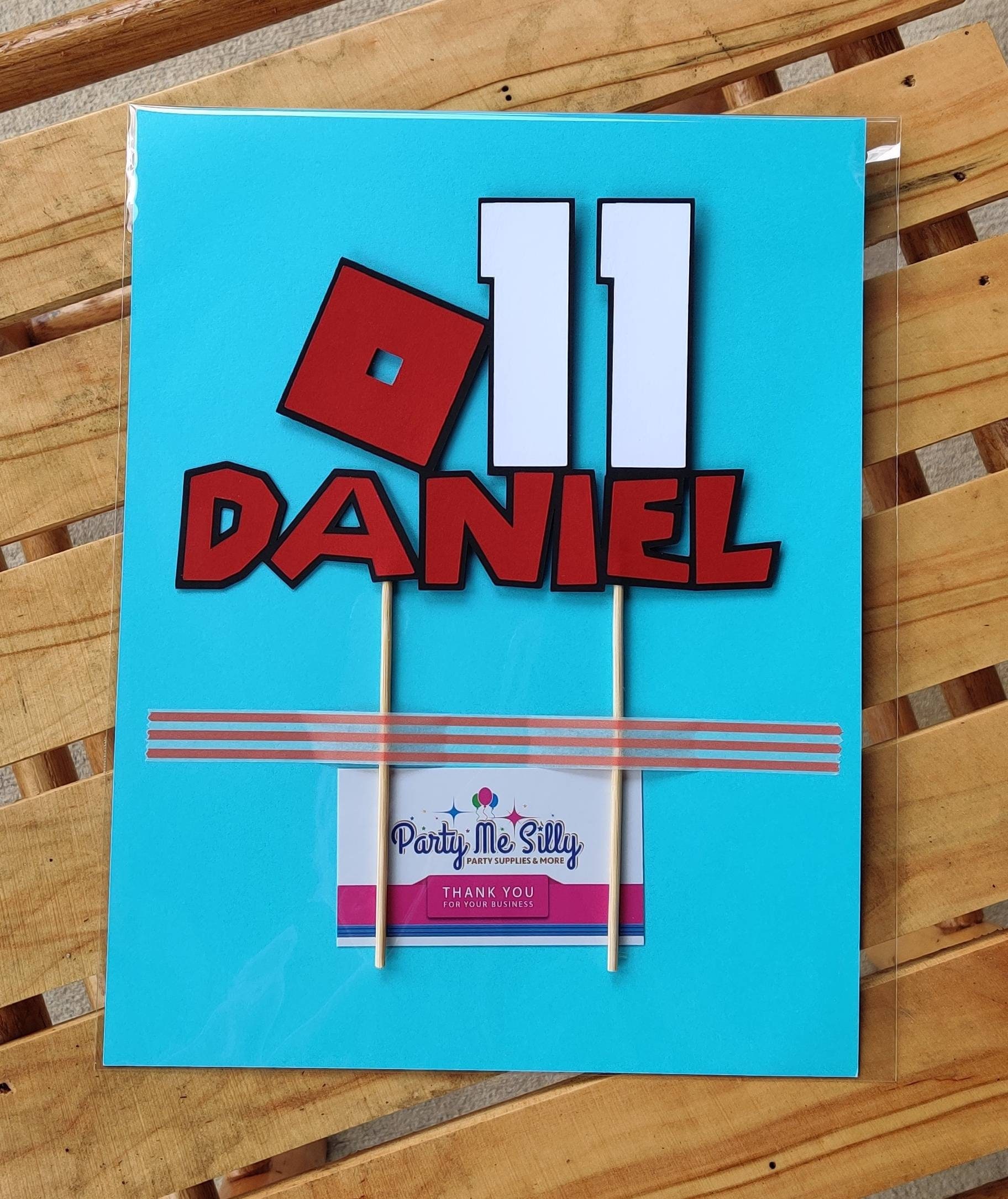 ROBLOX Inspired Cake Topper - Custom Name & Age Topper, Roblox Happy ...