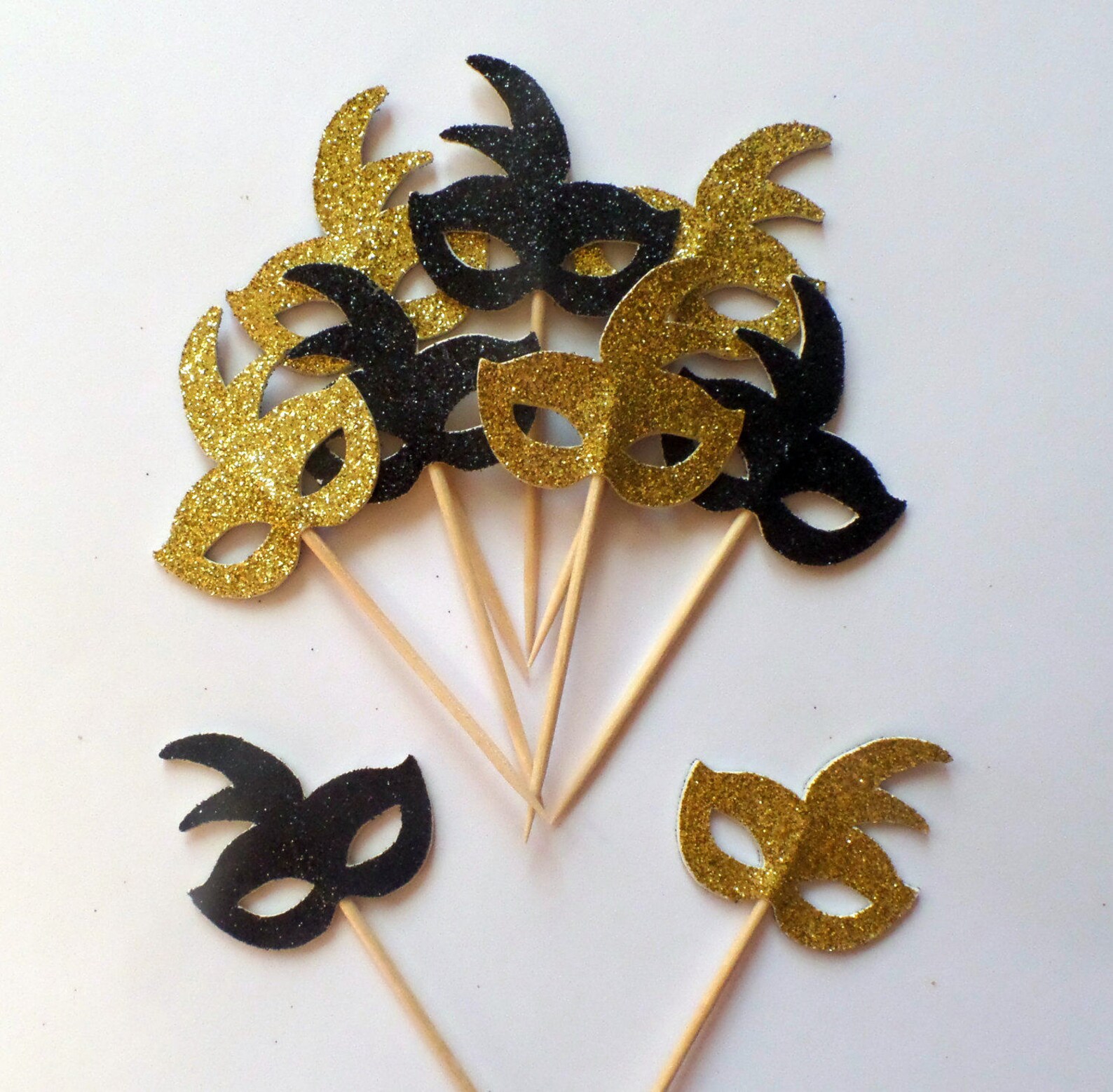 Black and Gold Mardi Gras Mask Cupcake Toppers Set of 12 | Etsy