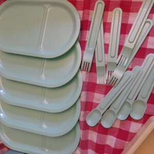 Vintage Tupperware Type Picnic Set - Etsy