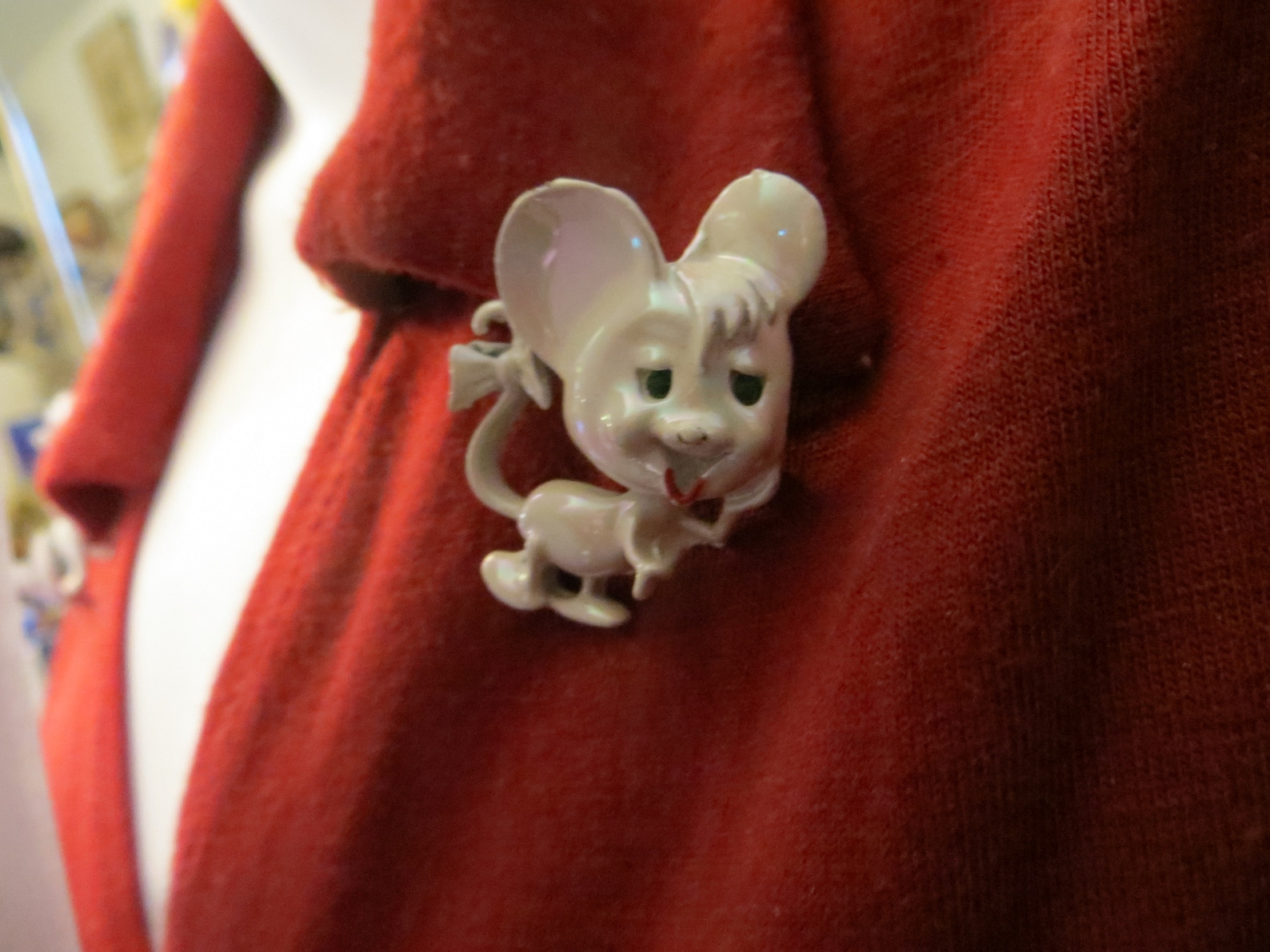 White Enamel Mouse Brooch Pin Vintage Metal w/ free ship | Etsy