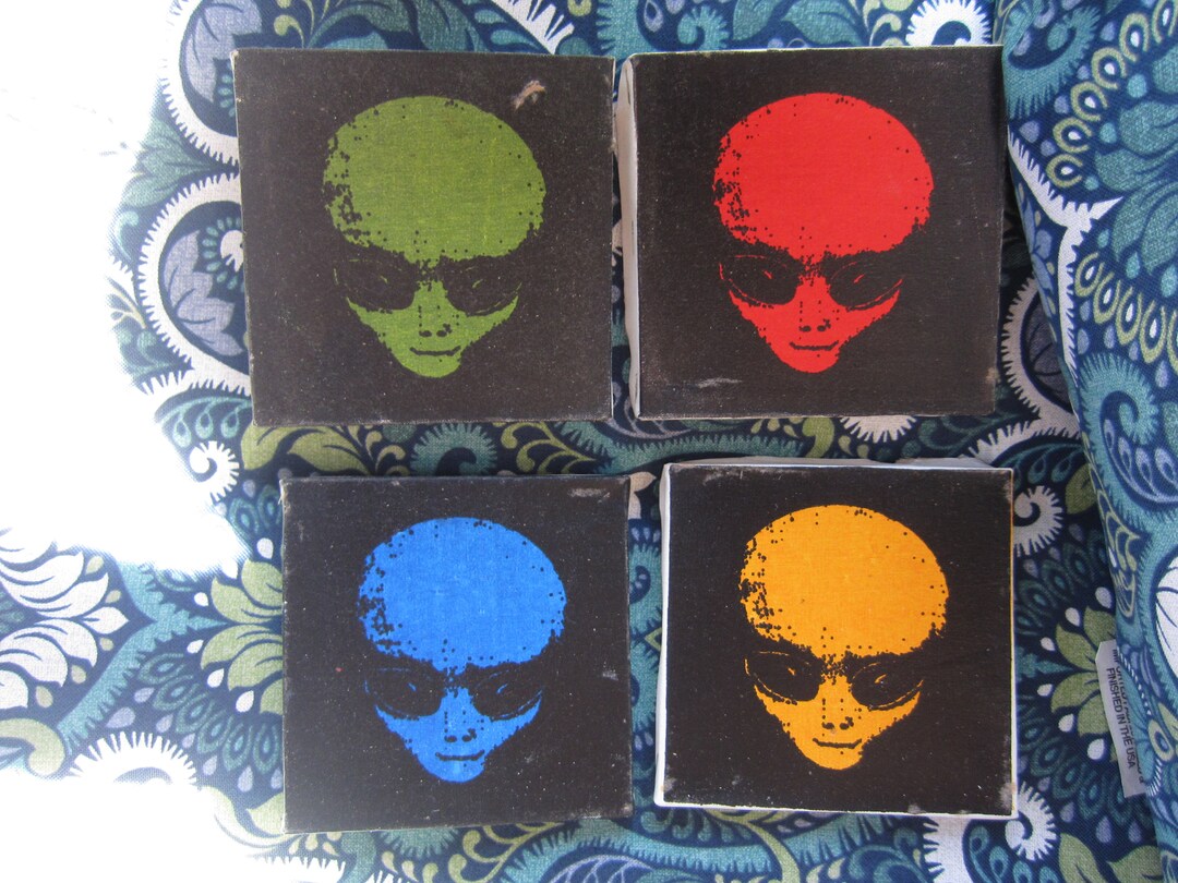 Alien Head Art on Canvas, 5 X 5, Vintage, Pick 1 Green or Red or Blue ...