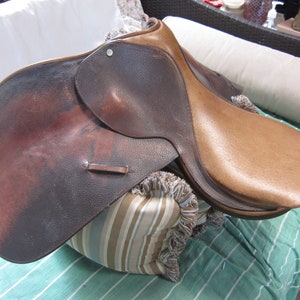 17" Spring Tree Saddle, Made in England, Vintage - Preowned - Etsy