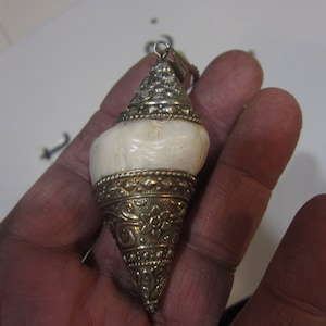 Vintage Shankha Conch Shell, Tibetan Buddhist Ritual Symbol of Water - Etsy