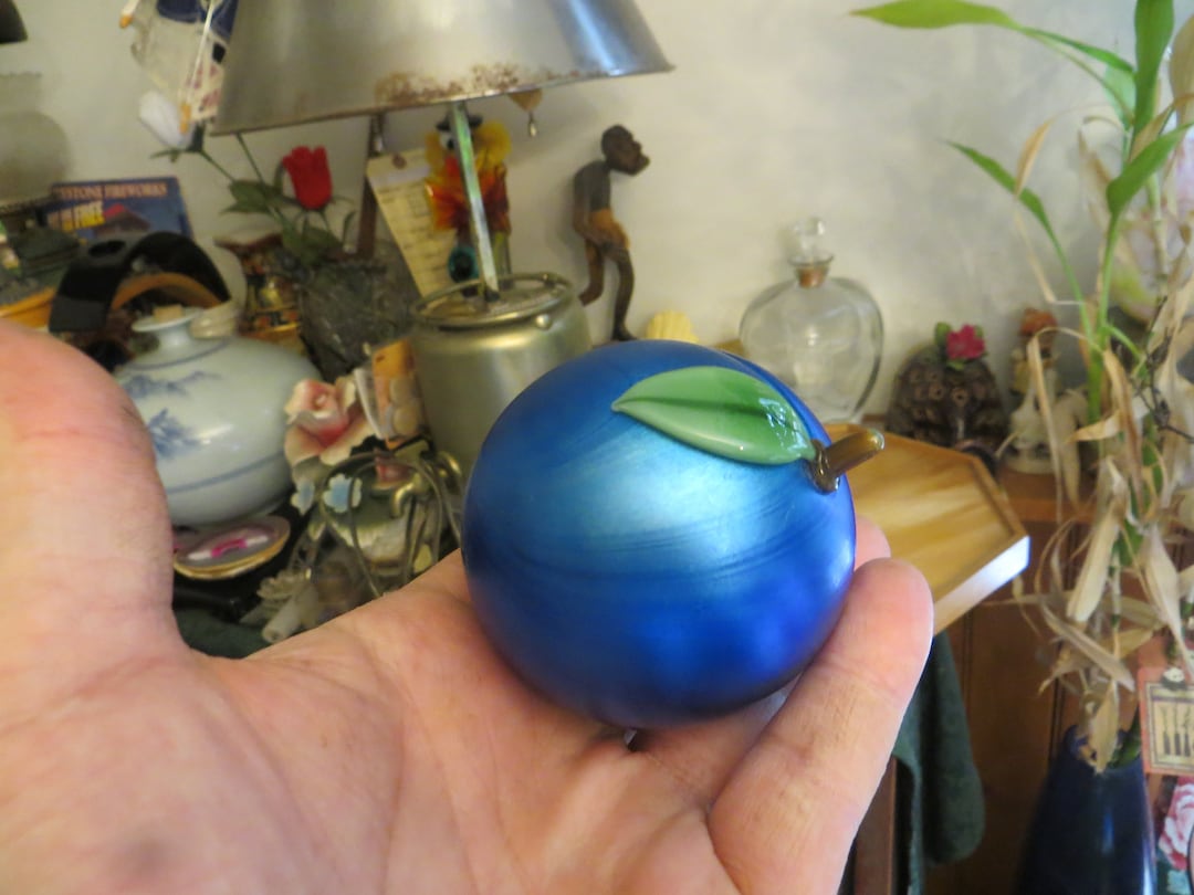 Vintage Orient and Flume Blue Apple Paperweight, Please Read ...