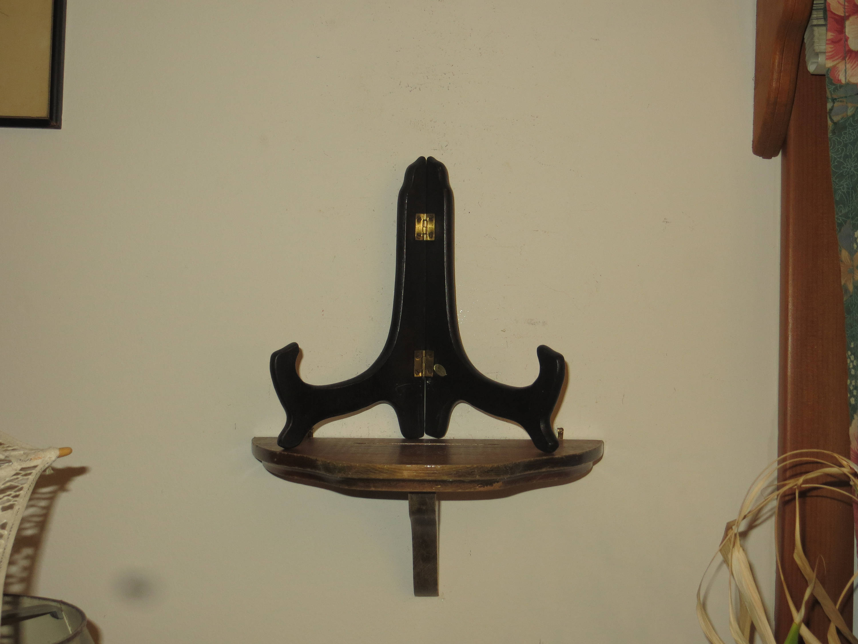 Plate Stand, Tabletop Easel, Plaque Picture Display , Please Read ...