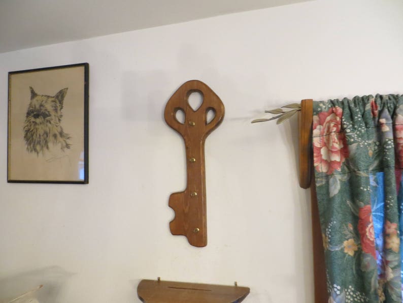 Large Wooden Key Shaped Skeleton Key Holder Vintage Wall - Etsy