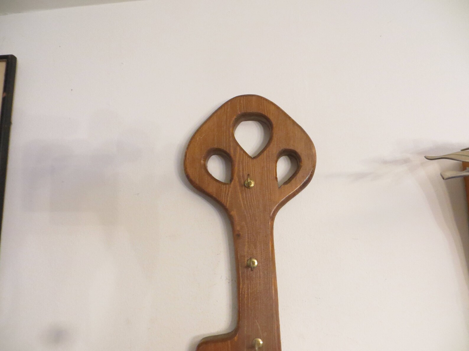Large Wooden Key Shaped Skeleton Key Holder, Vintage Wall Mount - Etsy