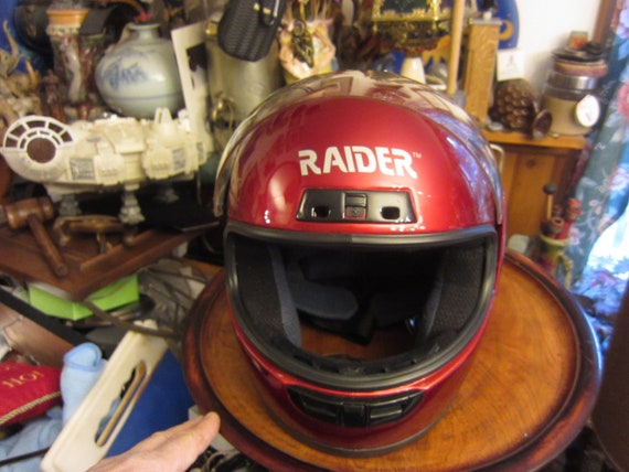 Vintage 2001 Raider Motorcycle Helmet - Gem