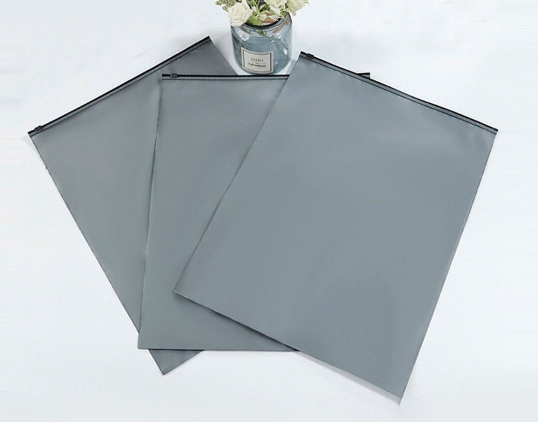 Custom Frosted Zipper Bags, Custom Black Zipper Bags Packaging for ...