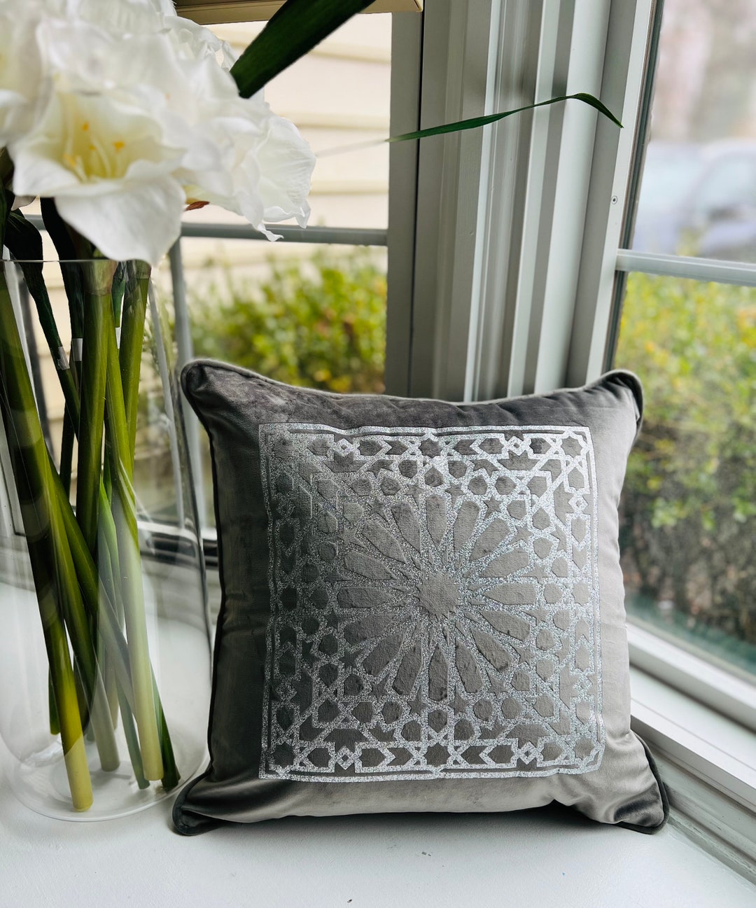 Islamic Geometric Patterns, Arabic Calligraphy Inspired Pillows ...