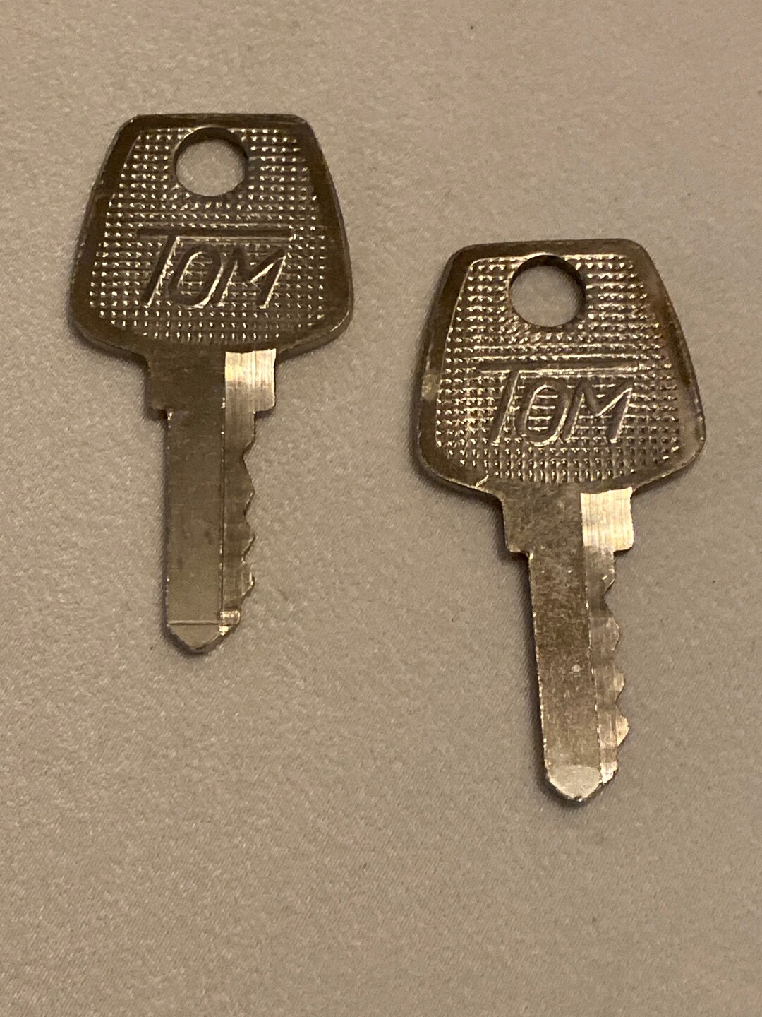 Vintage TOM Keys Perfect for Tom. Set of 2. Tom Tom - Etsy