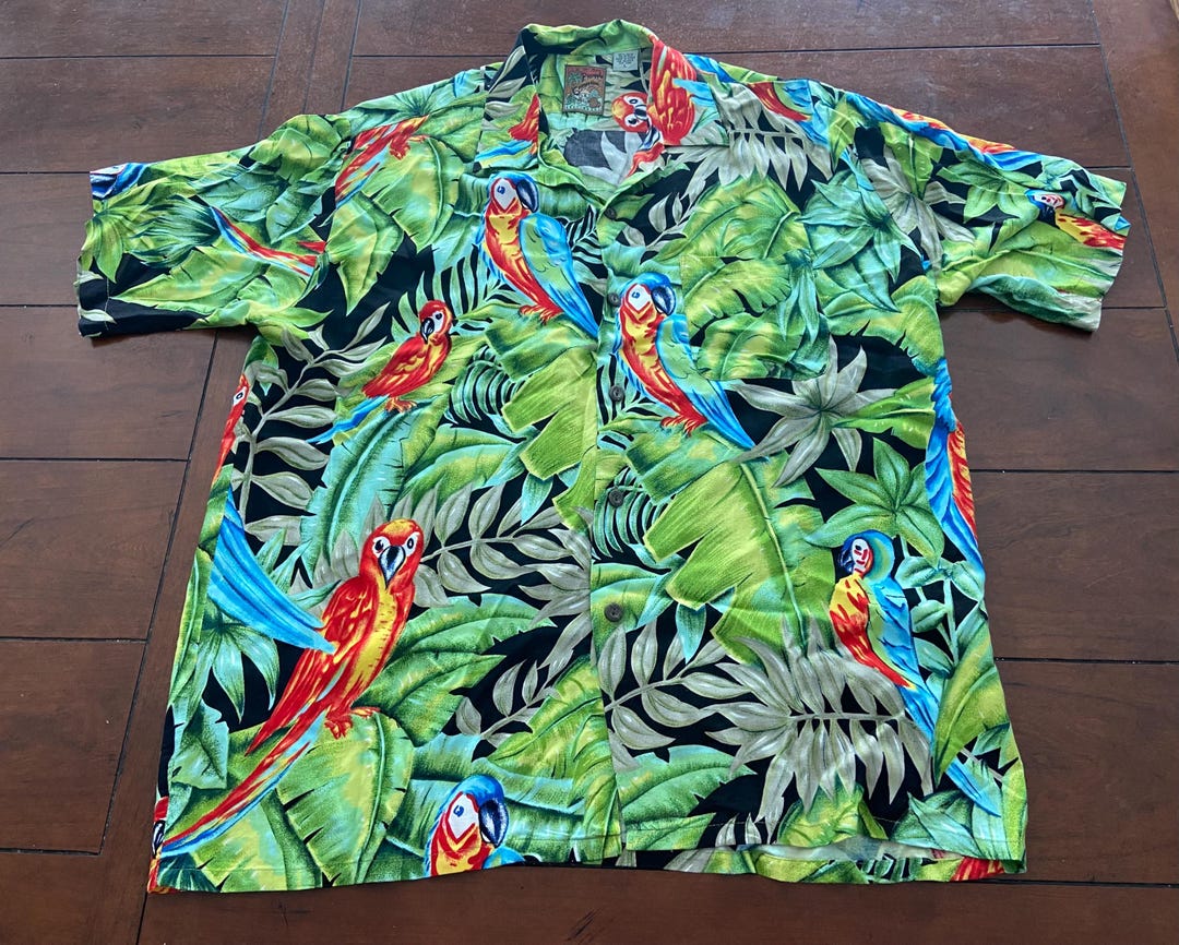 Pineapple Connection Hawaiian Vintage Button Front Shirt, Size L. Measures 27 Side to Side ...