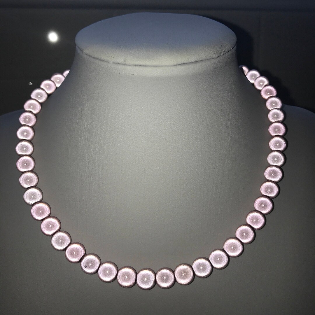 Light Pink Glowwbead Choker normal - Etsy