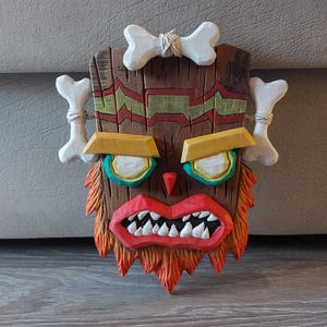 Aku Aku & Uka Uka Masks, Crash Bandicoot Tiki Masks, Handcrafted From ...