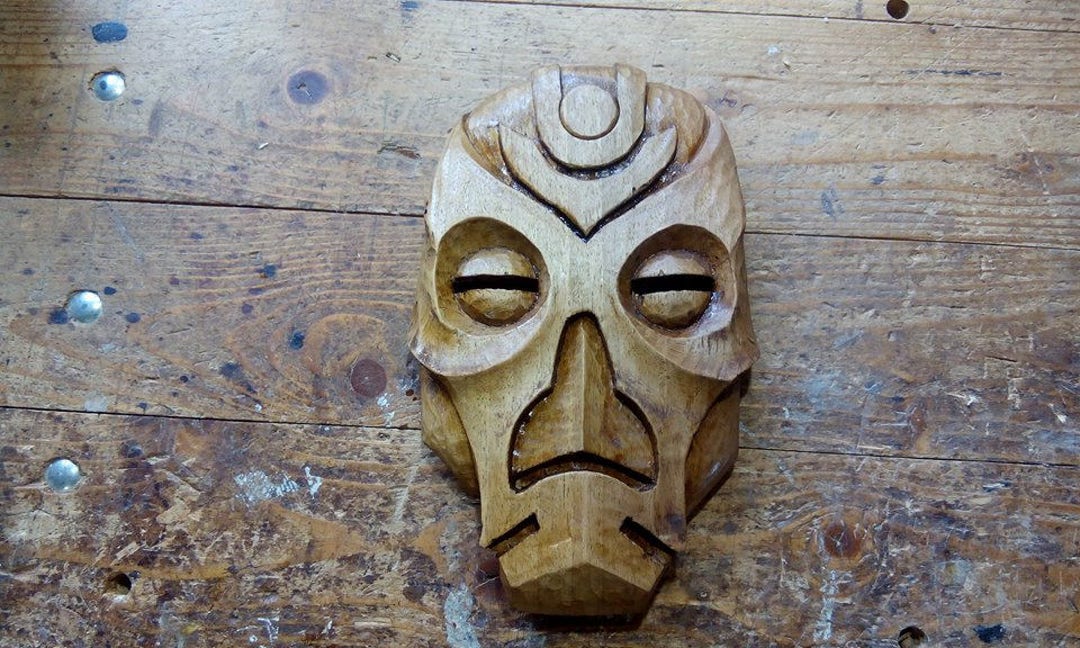 Máscara de sacerdote dragón de Skyrim tallada a mano en madera - Etsy ...