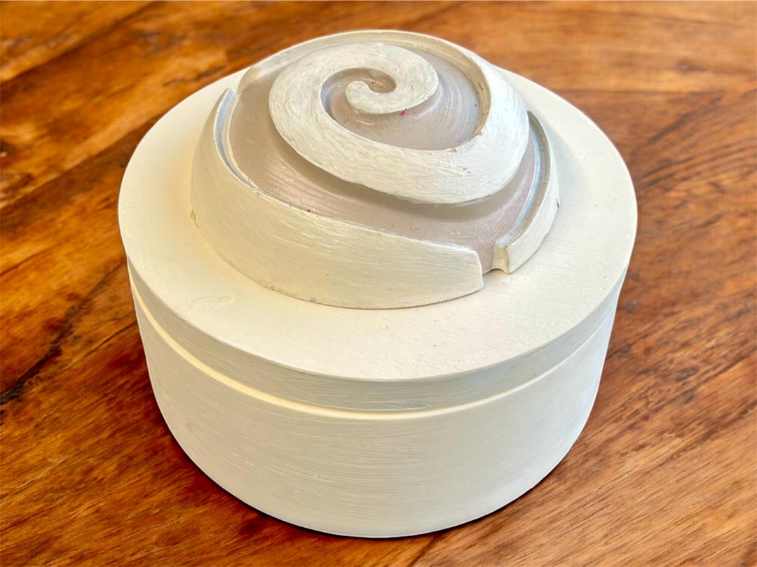 Lidded Eco Stone Vanilla Concha Pan Dulce Bowl, Handmade - Etsy
