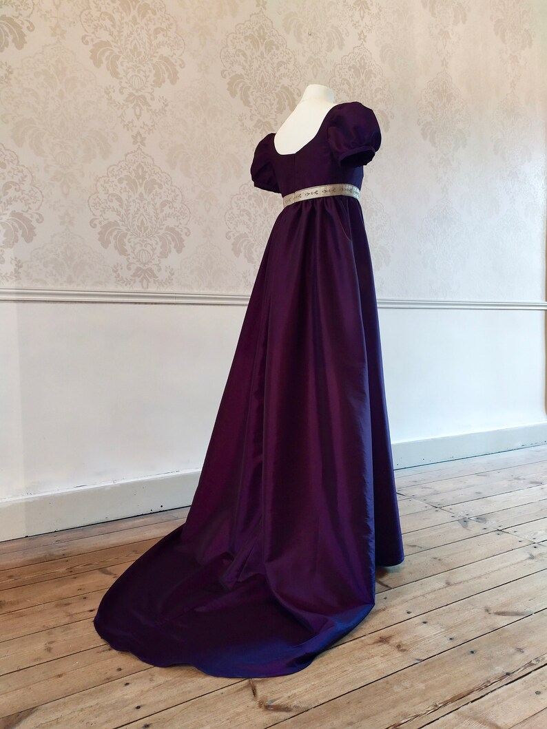 Robe historique 1er Empire Joséphine en taffetas disponible | Etsy