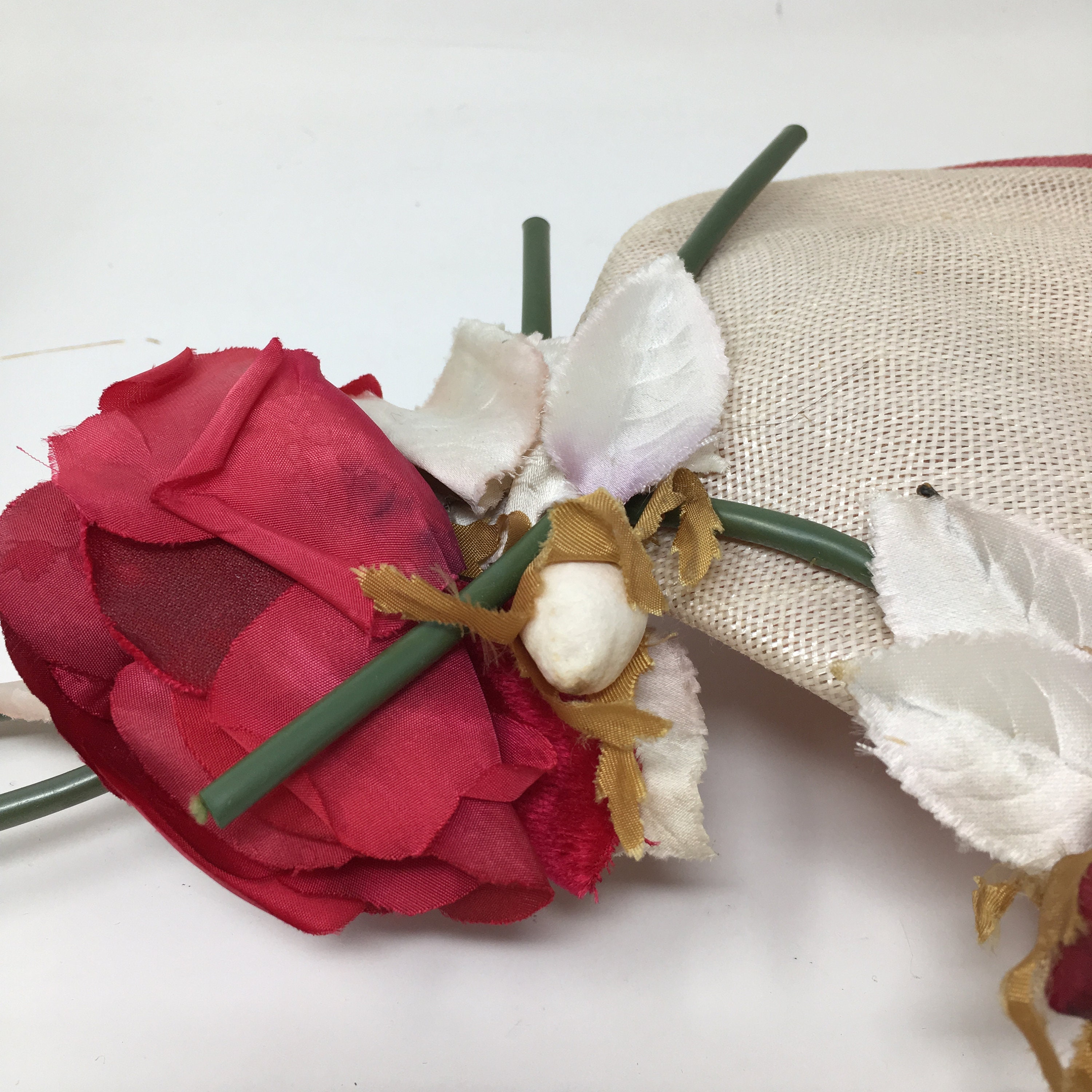 Vintage 1940's Dajon Juliette Cap Roses Flowers Red Retro | Etsy