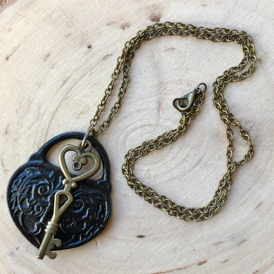 Heart Lock & Skeleton Key Chain Necklace - Etsy