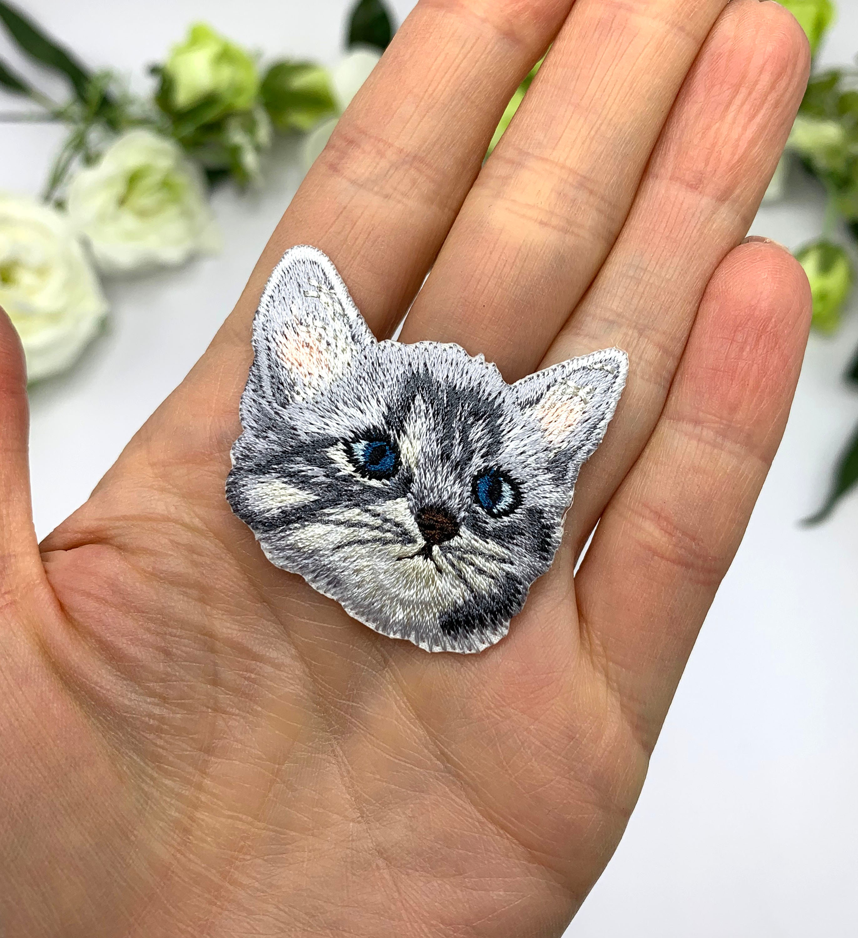 Small Cat patch cute silver grey embroidered tabby cat | Etsy