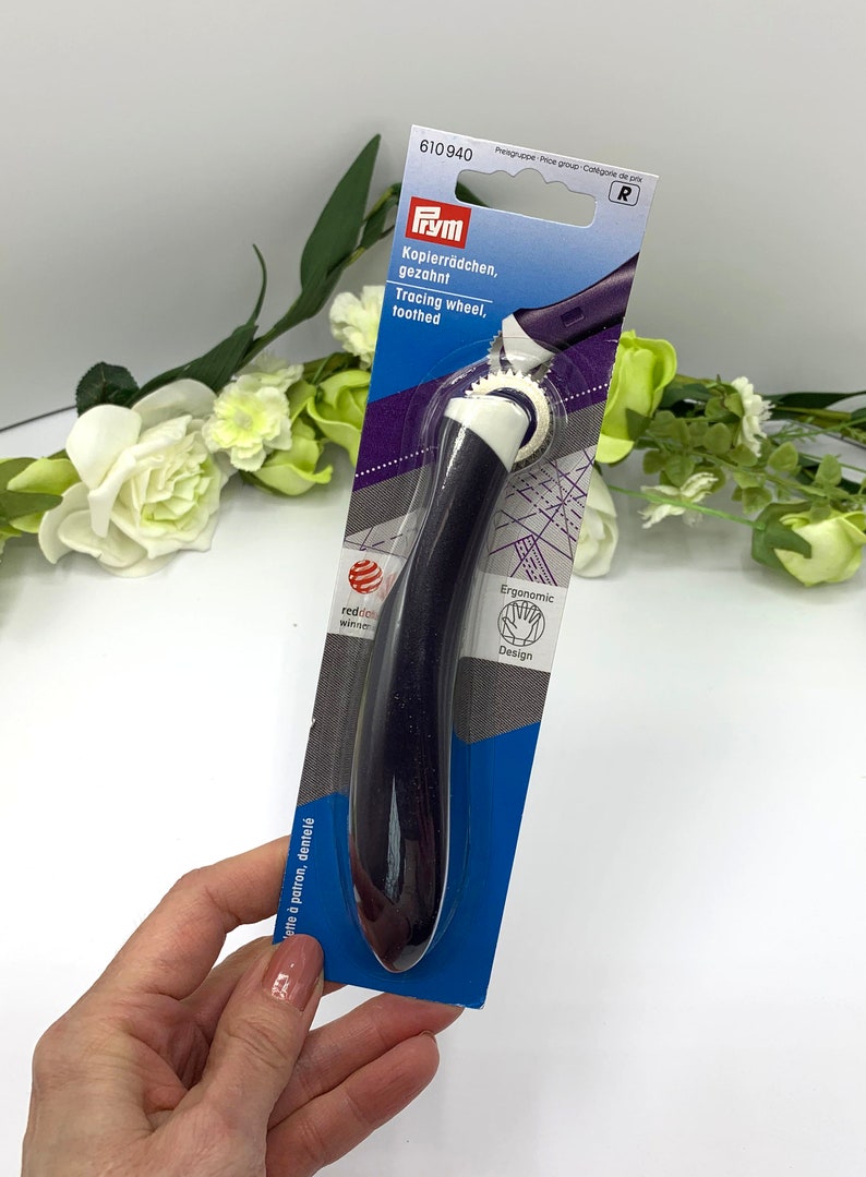 Prym Dressmaker's Tracing Paper and Toothed Tracing Wheel - Etsy UK
