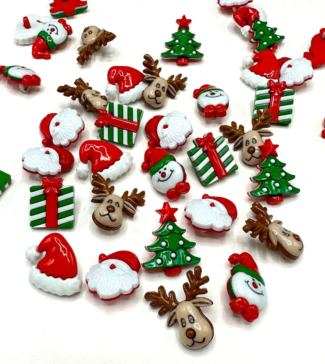Christmas Buttons, Reindeer, Santa Clause, Christmas Tree, Snowman ...