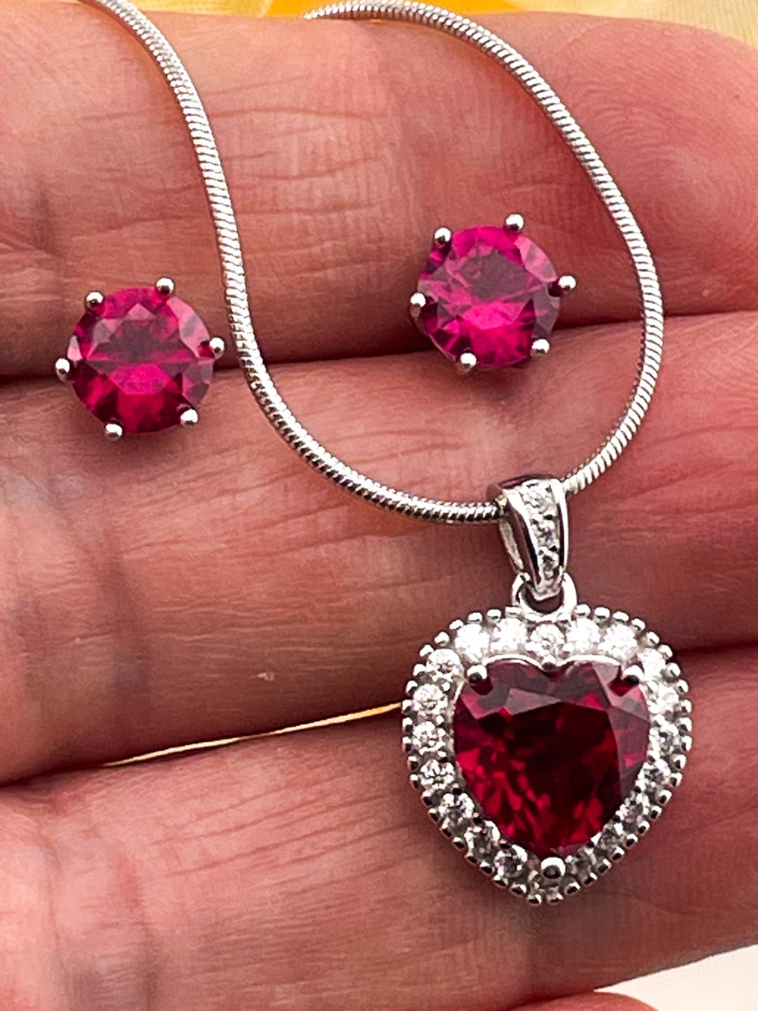 3.5 Carat Natural Ruby Diamond Heart Necklace Pendant Ruby Stud ...