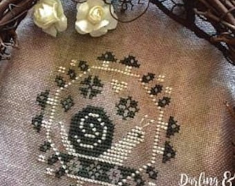 Quirky Quaker: Snail PDF Pattern Cross Stitch Darling & Whimsy Designs - Etsy