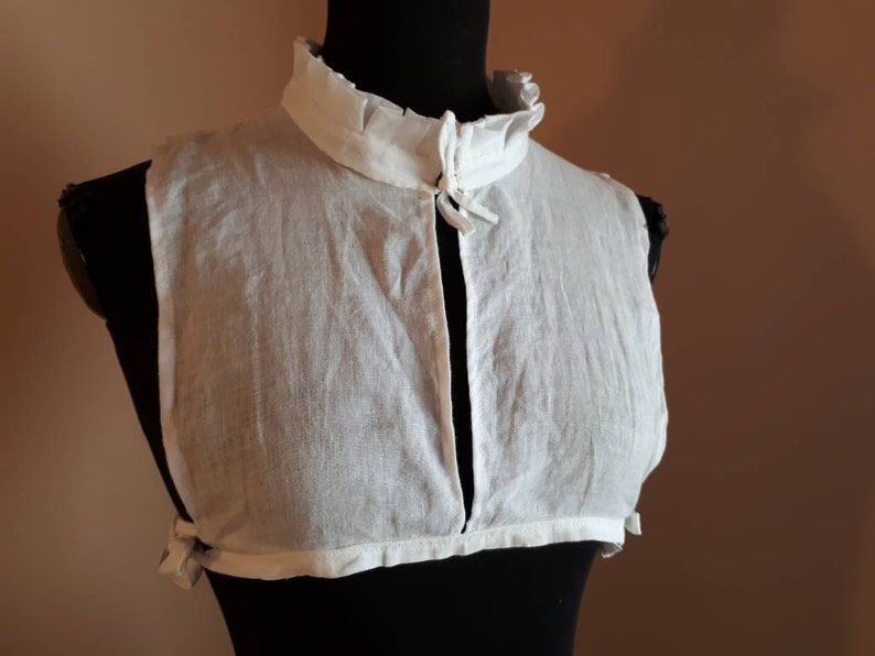 Partlet With Ruffles in Linen Renaissance Collar With - Etsy