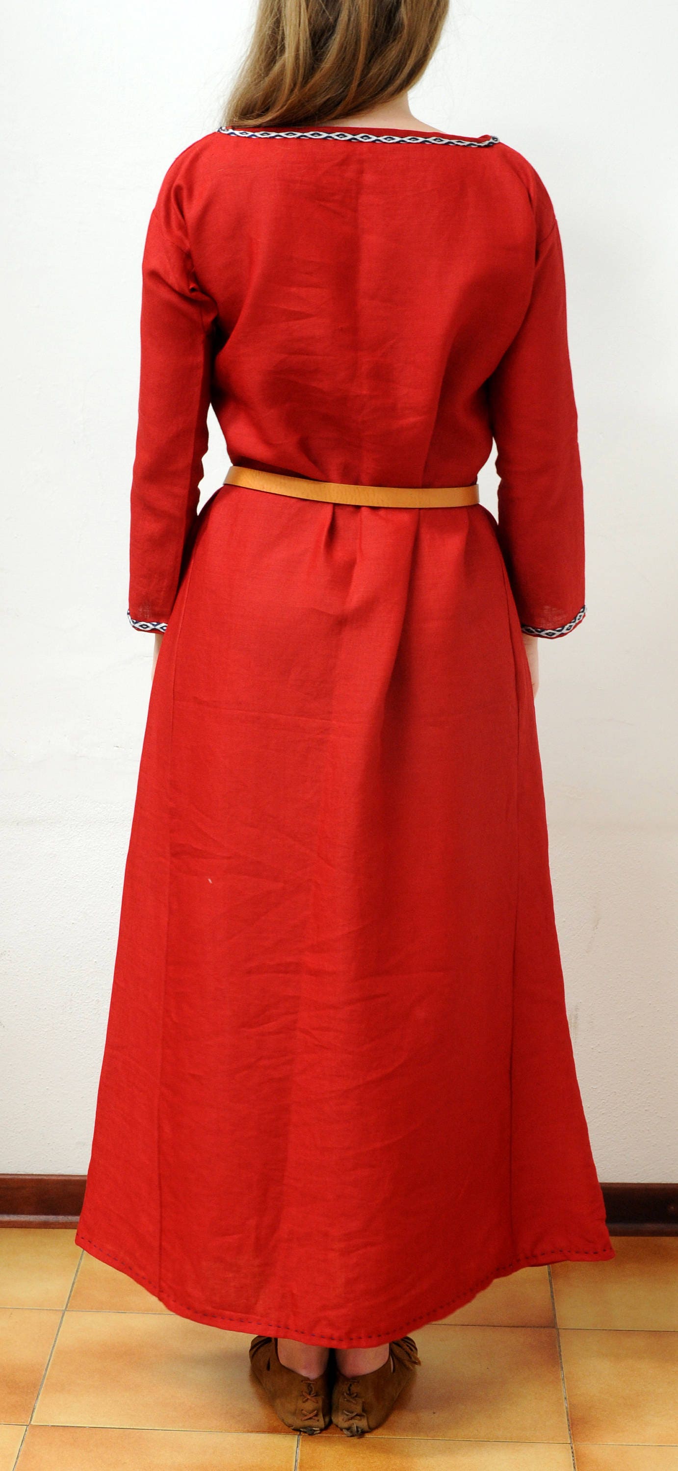 Early Medieval Dress, Ready for Shipping, Viking Red Linen Dress ...