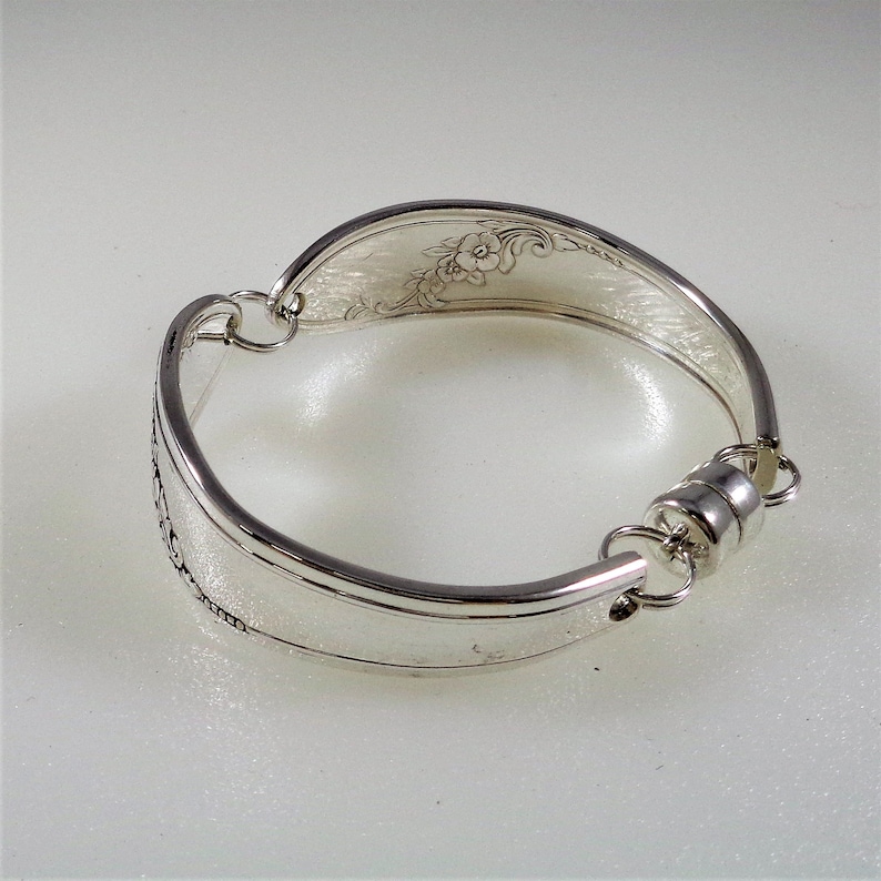 QUEEN BESS Spoon Bracelet ~ 1946 ~ Shiny W/hightlights ~ Birthday ...
