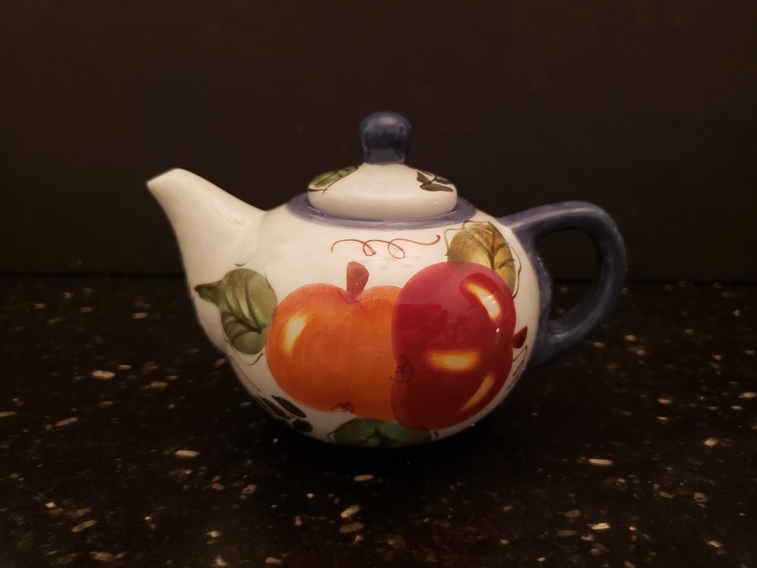 Oneida VINTAGE FRUIT Teapot and Lid Discontinued Pattern Hand Painted ...