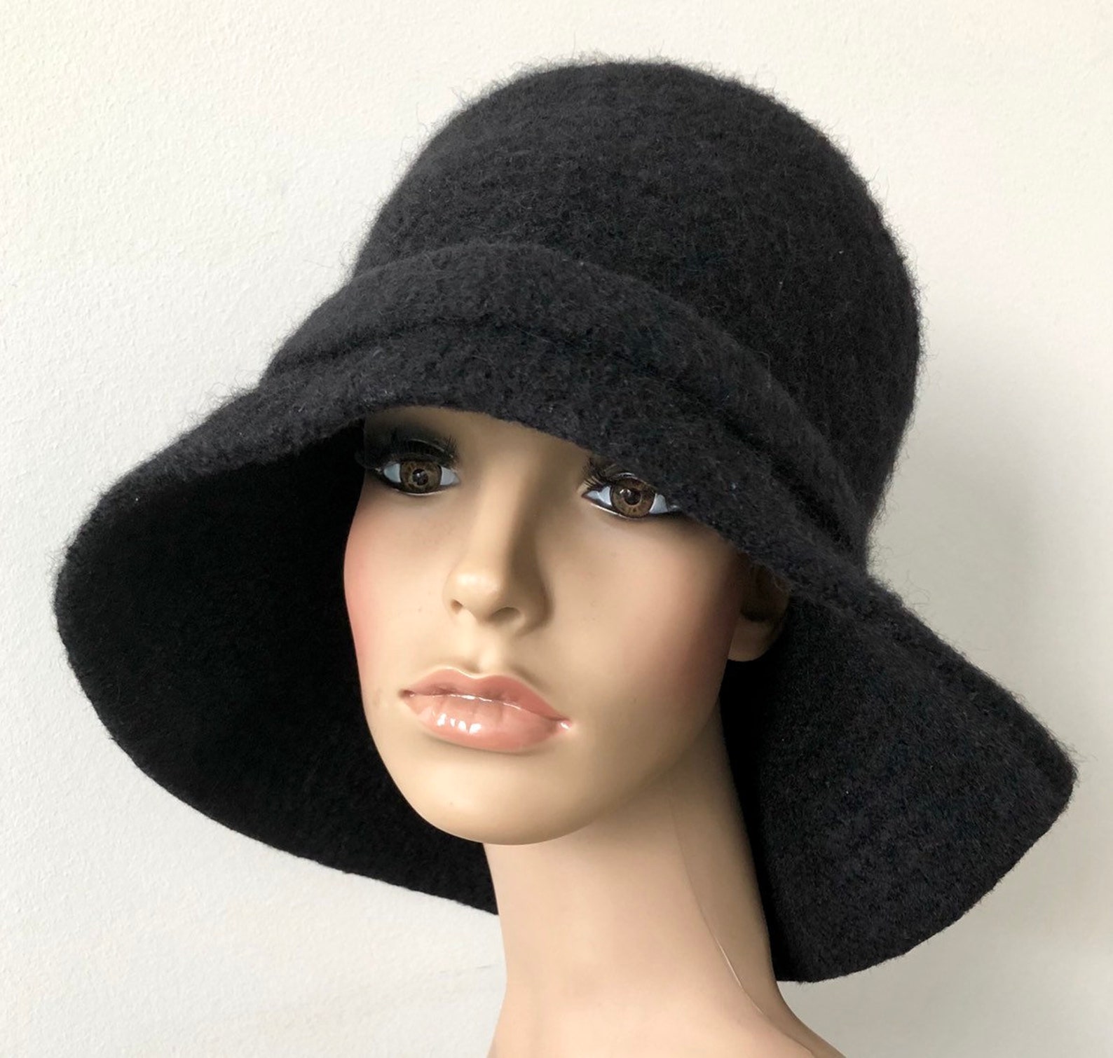 Black Flapper Hat 1920s Cloche Hat Art Deco Hat Felted Wide - Etsy