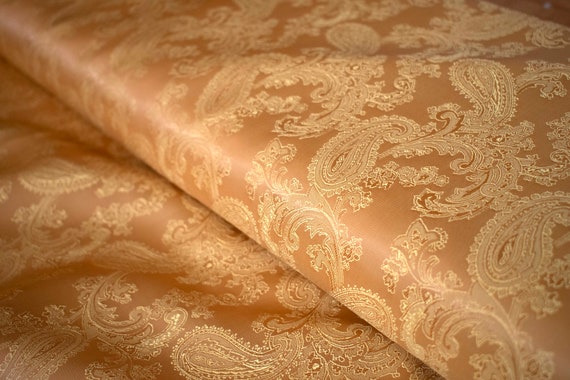 Light Yellow Paisley Pattern